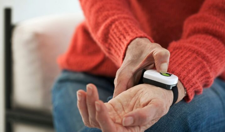Navigating the World of No-Monthly-Fee Medical Alert Systems for ...